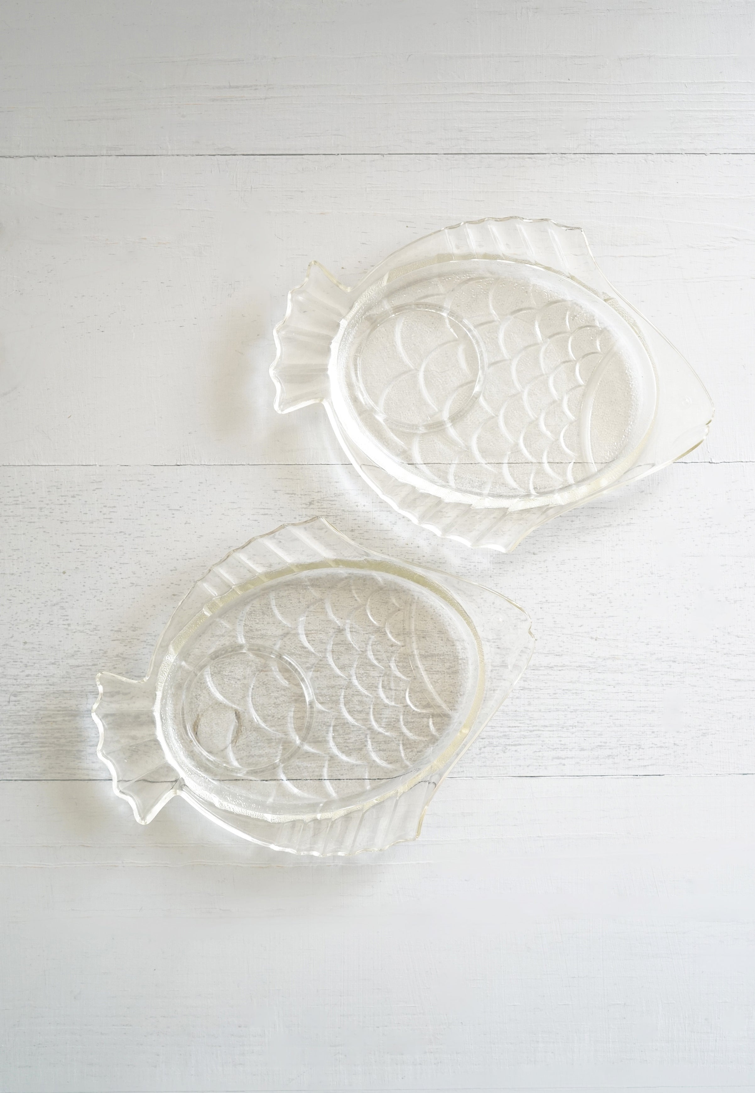 Cute Vintage Set of 2 Glass Stacking Fish Snack Plates– Pahina's Aloha
